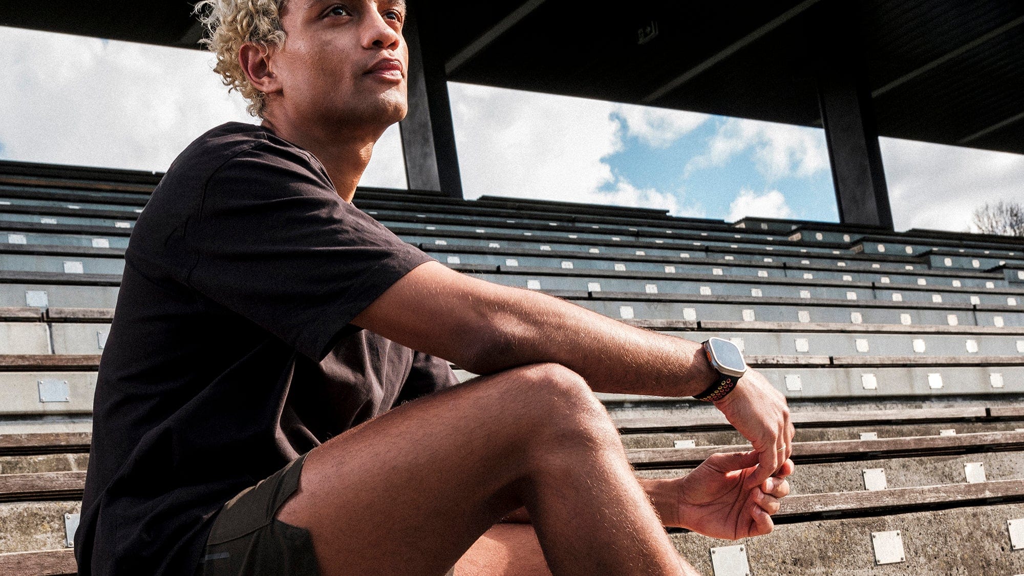 Black/Red Sport Band Active Strap for Apple Watch - iSTRAP